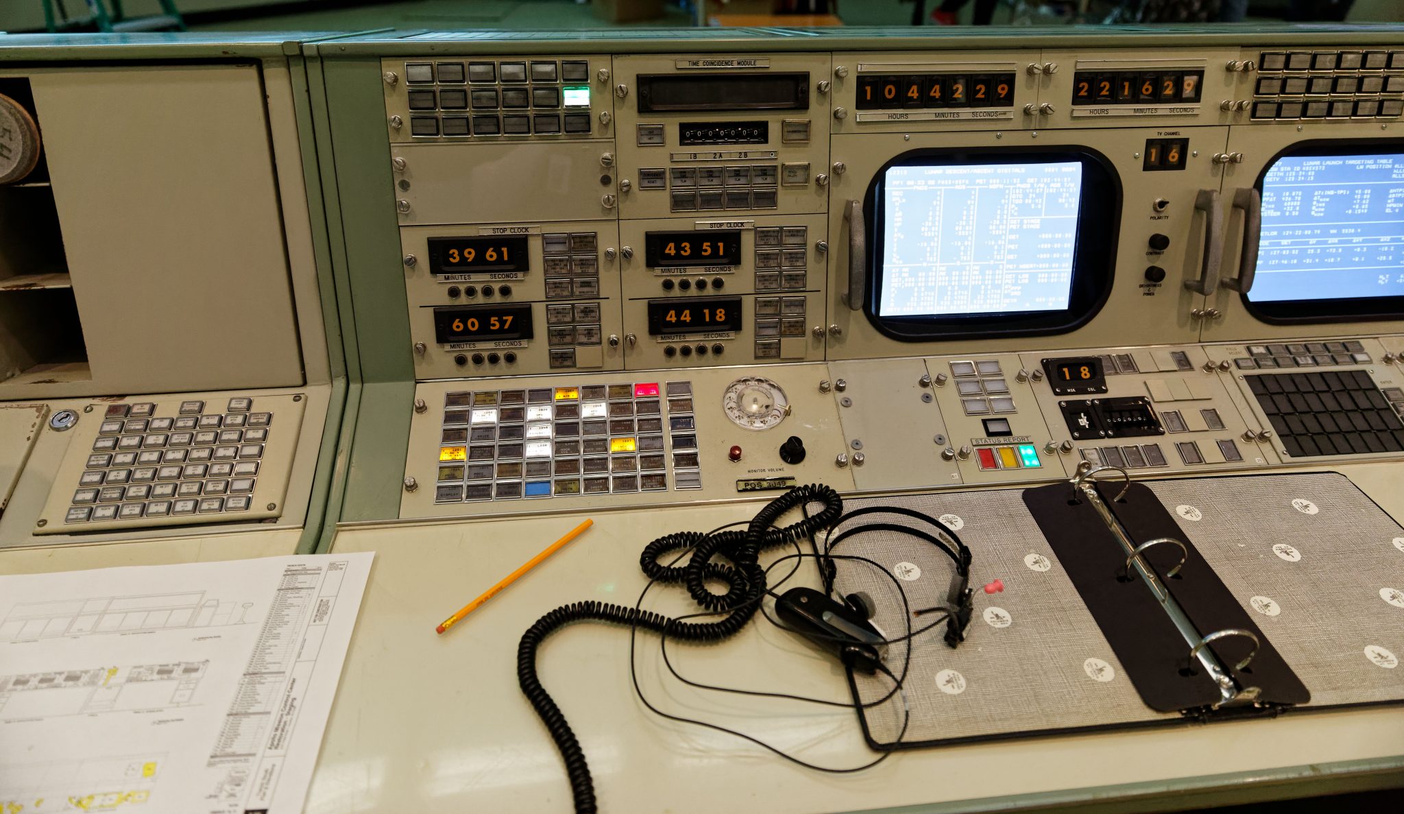 NASA’s restored Apollo Mission Control is a slice of ’60s life, frozen ...