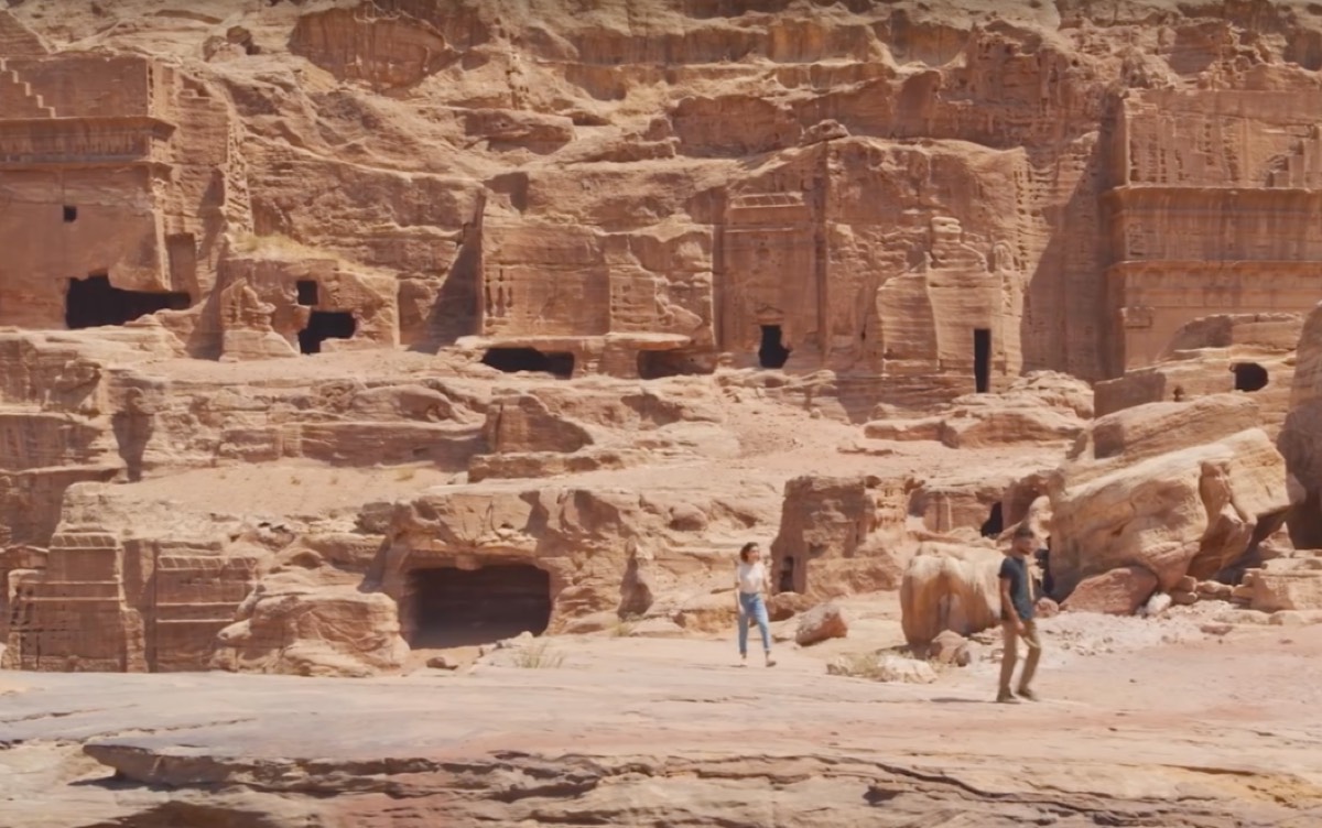 Review: Teenagers must ward off mischievous supernatural beings in Jinn ...