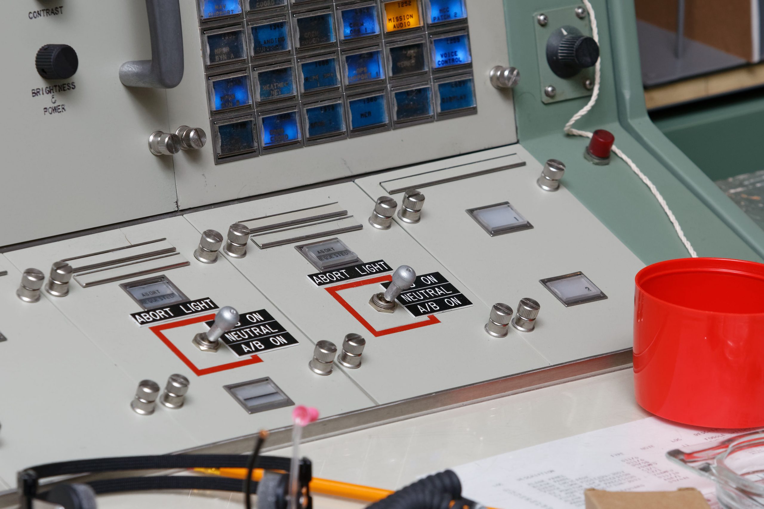 NASA’s restored Apollo Mission Control is a slice of ’60s life, frozen ...