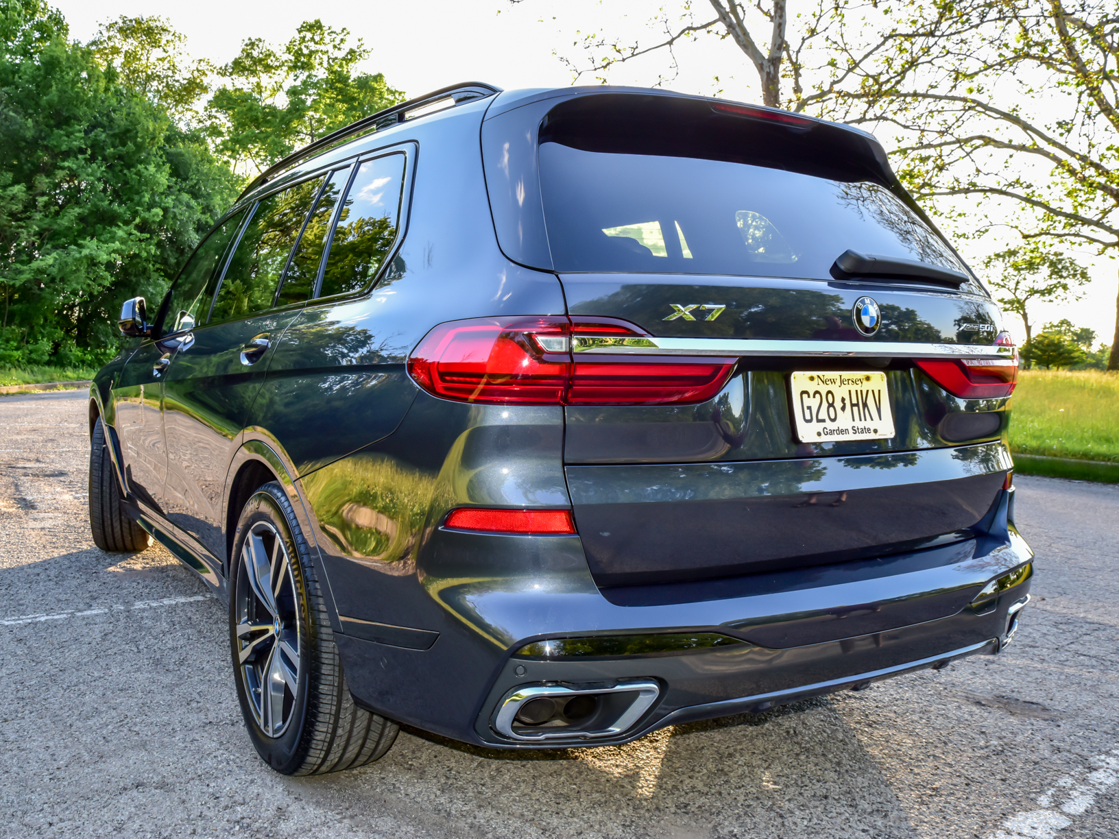 Go big and go home: The BMW X7 reviewed - Ars Technica