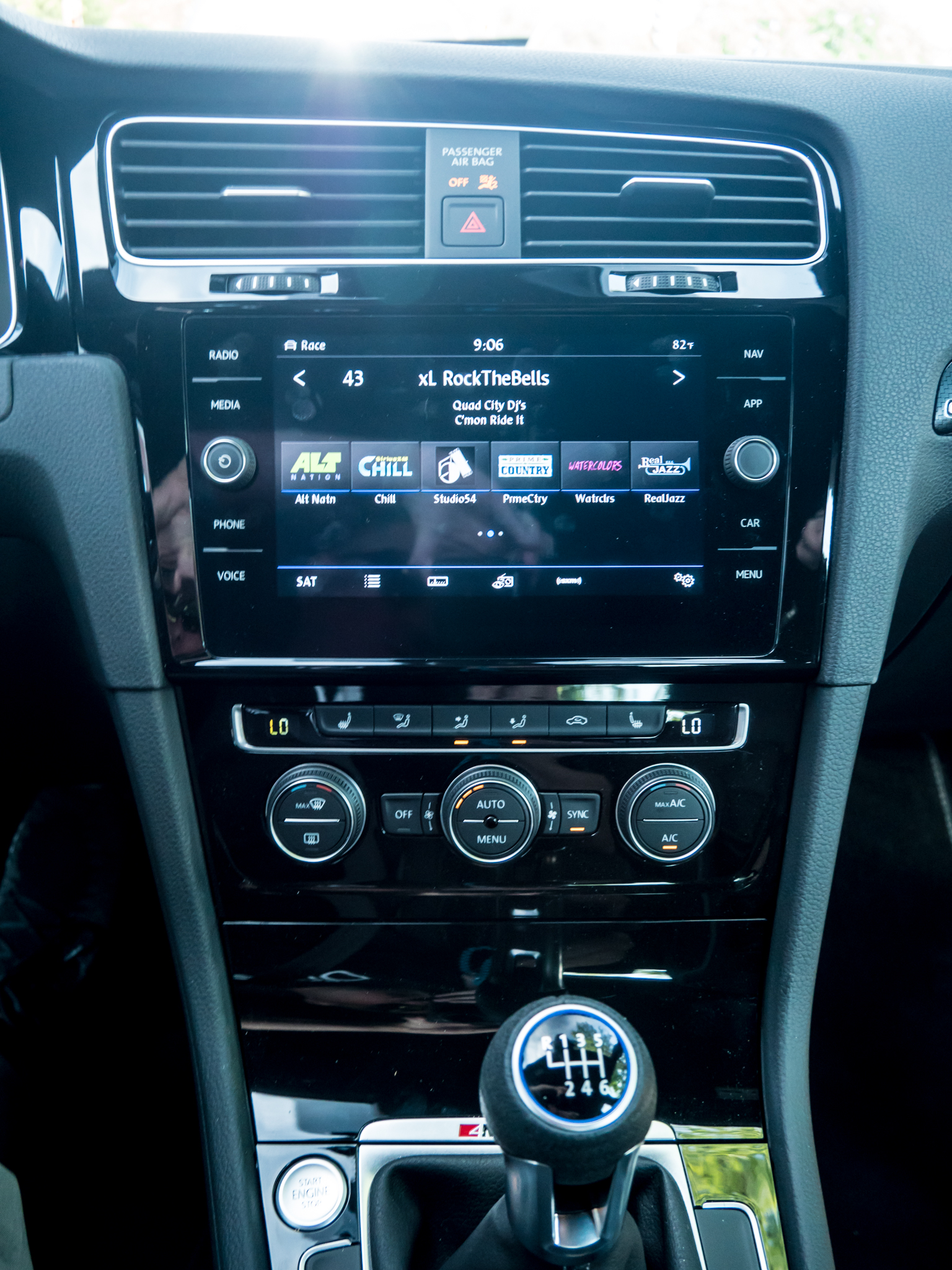 The 2019 Volkswagen Golf R is king of the hot hatches - Ars Technica