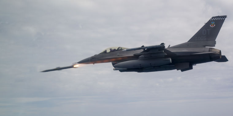 US puts rush order on long-range air-to-air missile | Ars Technica