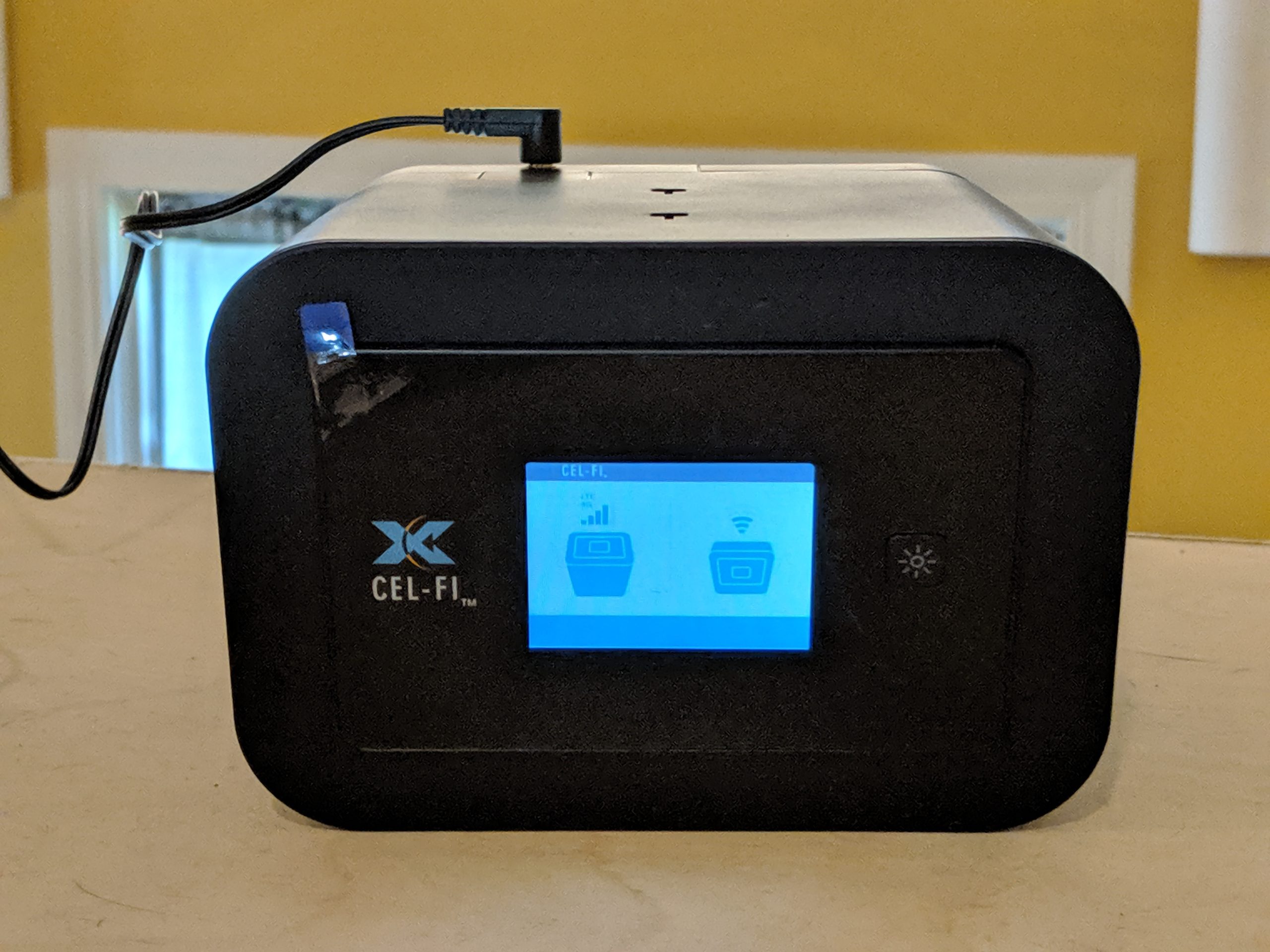 Ars reviews three cell signal boosters—and they actually work - Ars ...