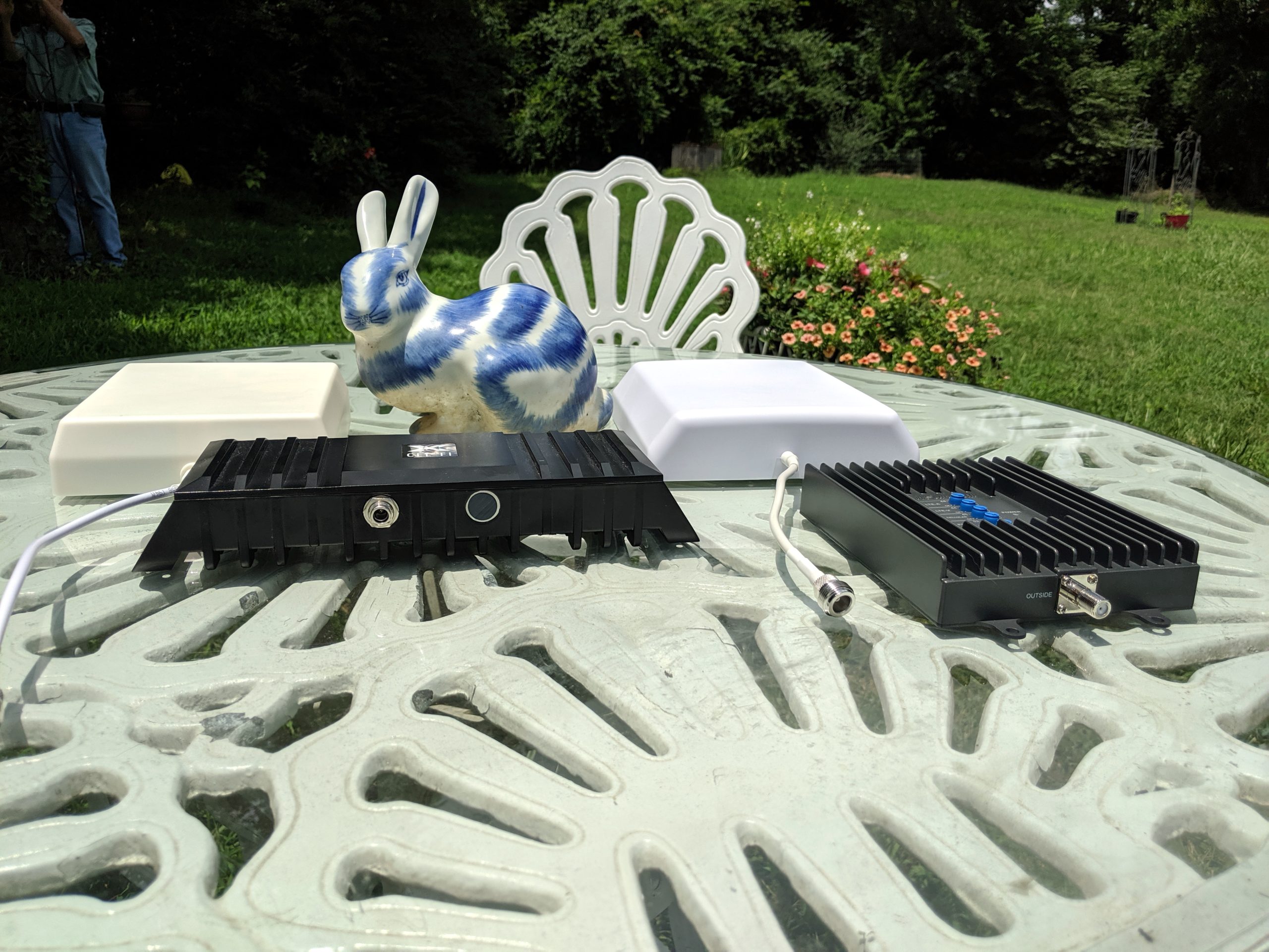 Ars reviews three cell signal boosters—and they actually work - Ars ...