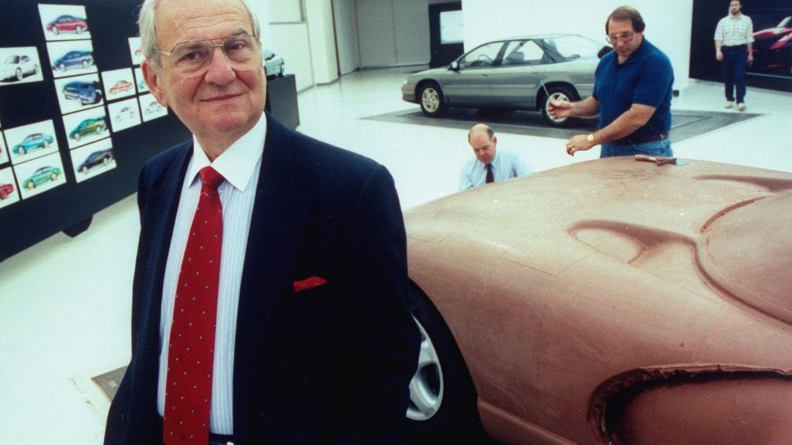 Lee Iacocca, who gave us the minivan and the Mustang, dies at 94 - Ars ...