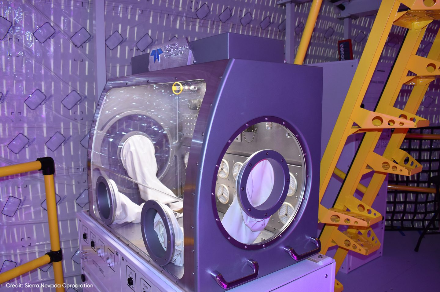 One could fly to Mars in this spacious habitat and not go crazy - Ars ...