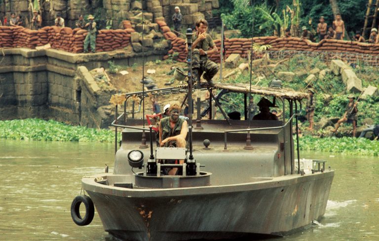 Watching Apocalypse Now Final Cut in Sony 4K Laser - Ars Technica