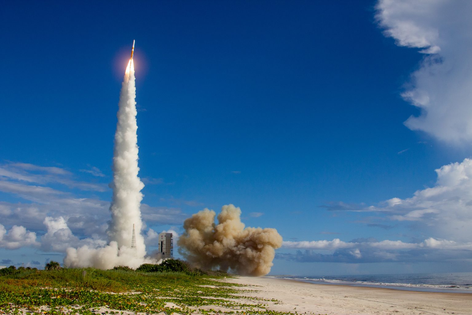 The last single-stick Delta rocket launched Thursday, and it put on a ...