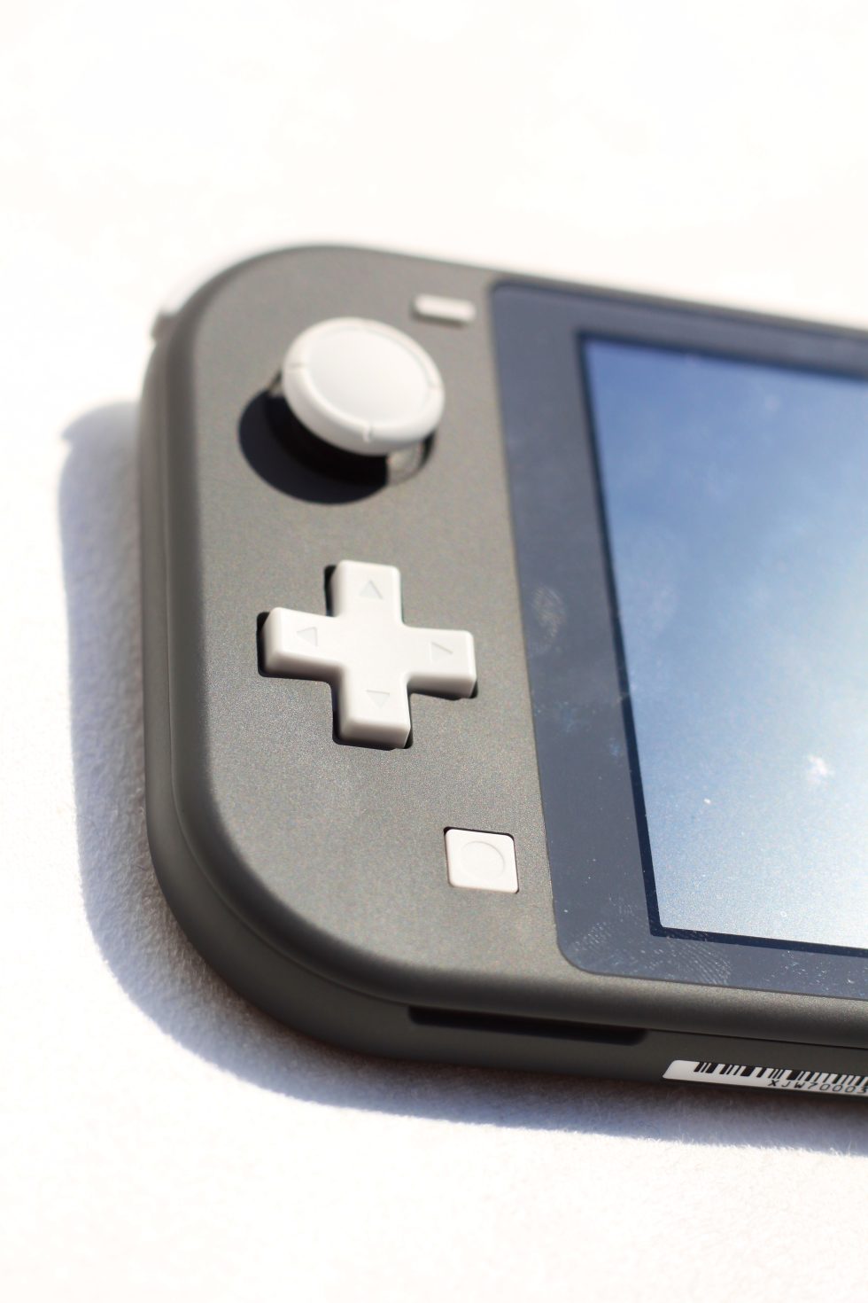 Hands-on: The Switch Lite is a smaller, more comfortable handheld - Ars ...