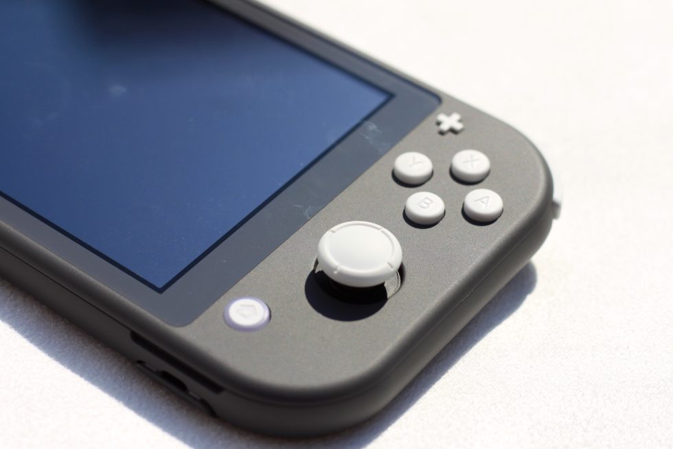 Hands-on: The Switch Lite is a smaller, more comfortable handheld - Ars ...