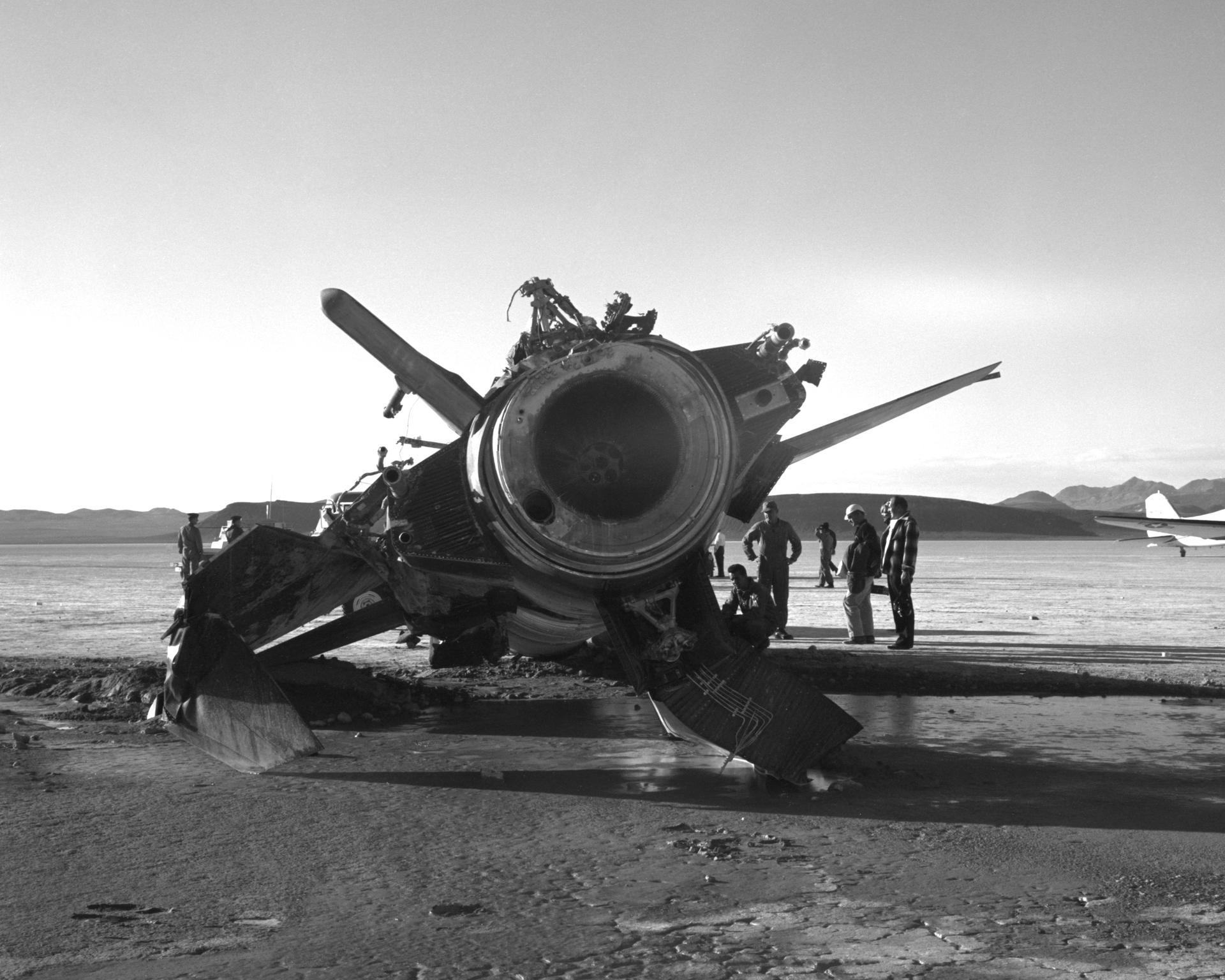 What it was like to fly the baddest airplane the world has ever known ...