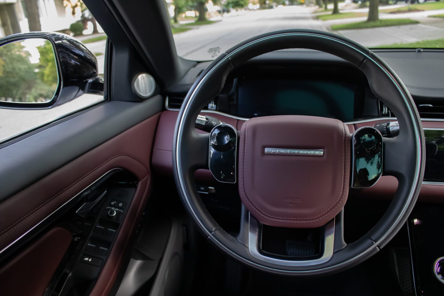 Review: 2020 Range Rover Evoque goes big on luxury, price tag - Ars ...