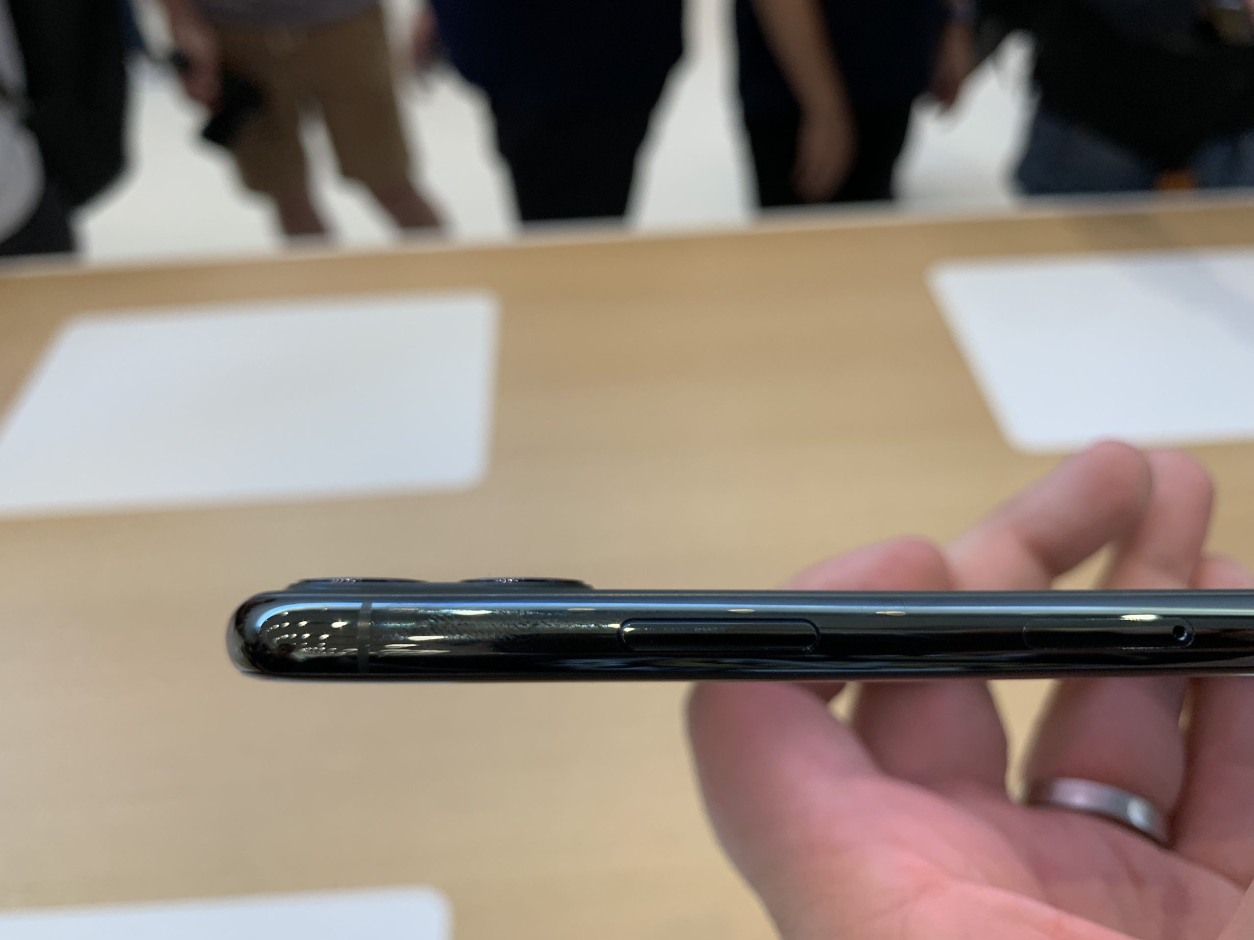 Apple releases iPhone 11, iPhone 11 Pro, and Apple Watch series 5 - Ars ...