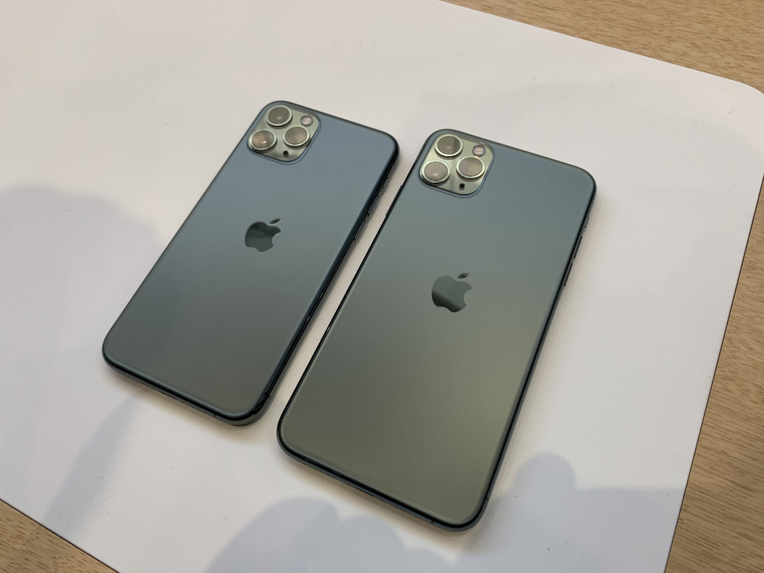 V11 Pro Apple IPhone 11 And 11 Pro: Hands On Photos And First