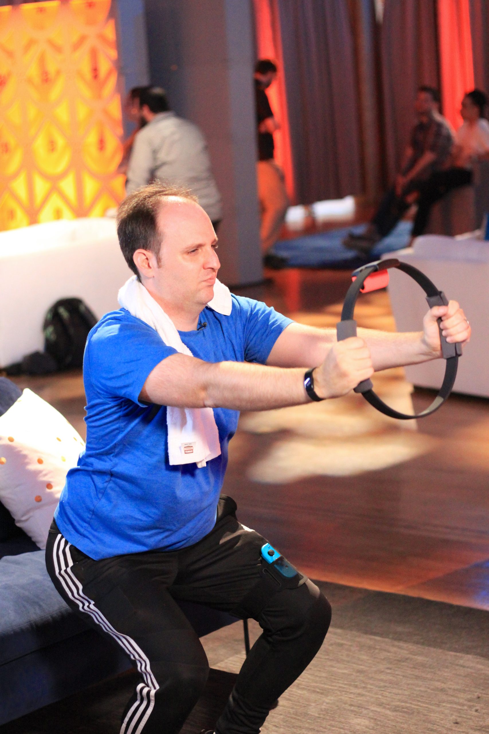 Video: Working up a sweat with Ring Fit Adventure - Ars Technica