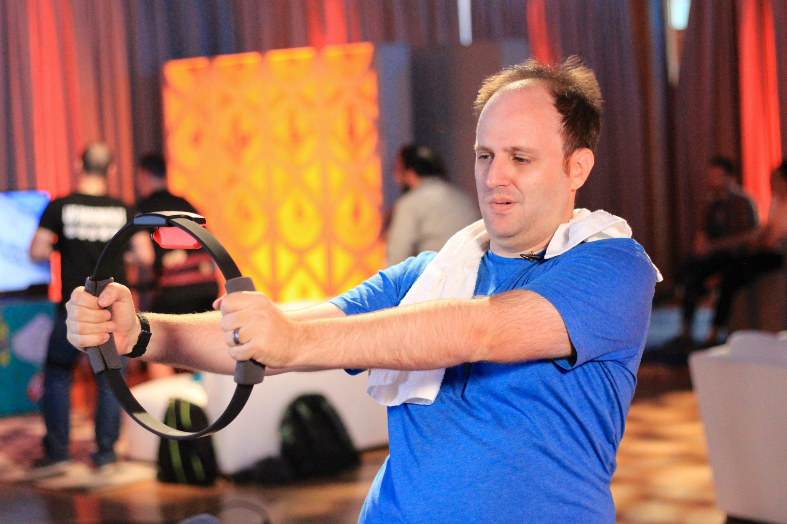 Video: Working up a sweat with Ring Fit Adventure - Ars Technica