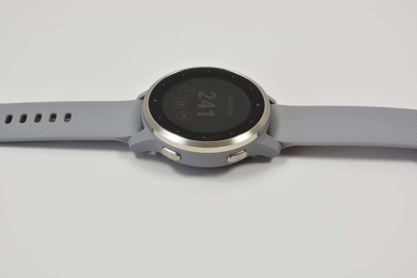 Garmin Vivoactive 4s review: So many fitness features, so little time ...