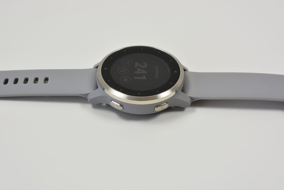 Garmin Vivoactive 4s review: So many fitness features, so little time ...