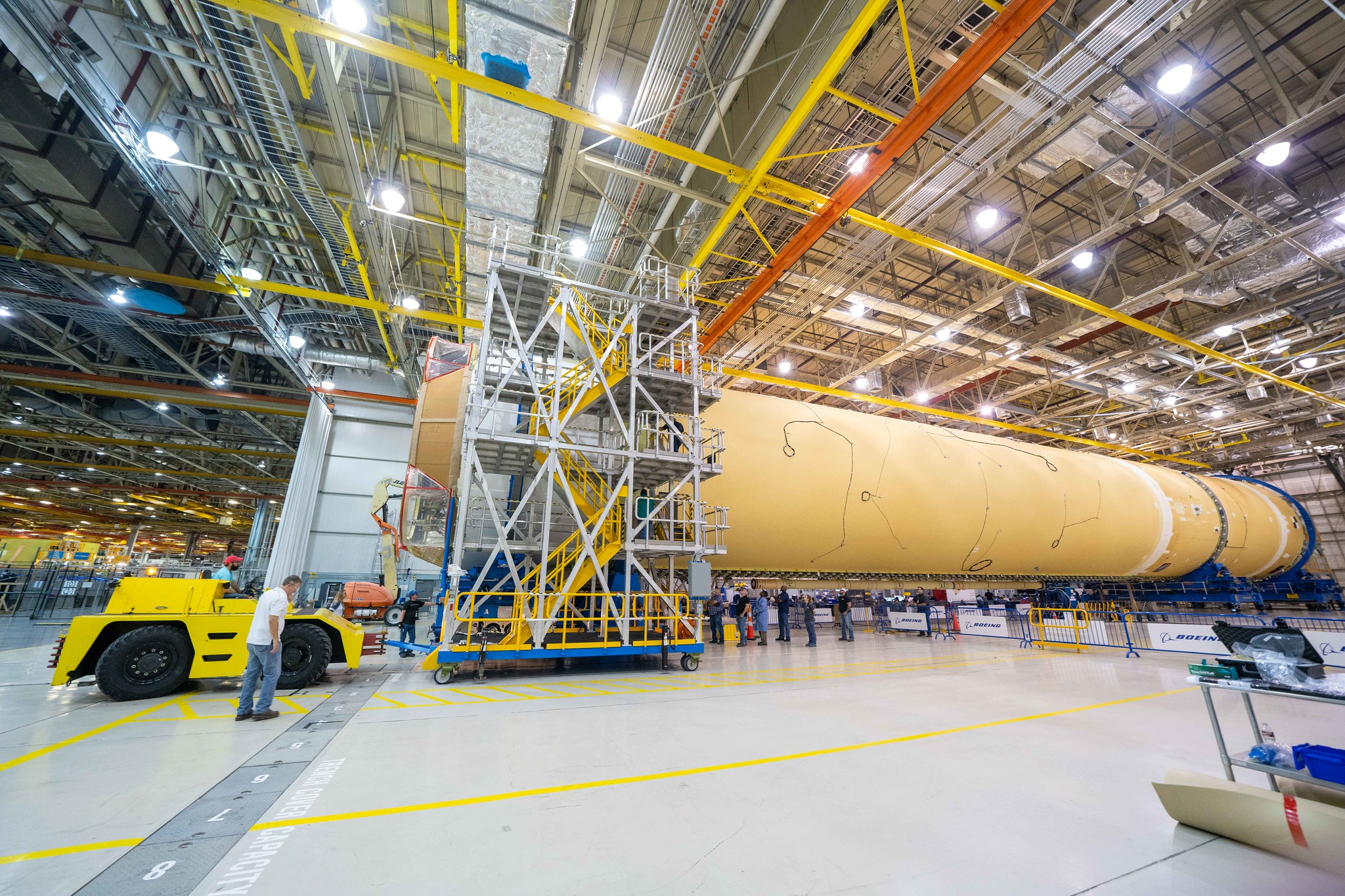 After a “corrective action,” Boeing back at work on SLS rocket core ...