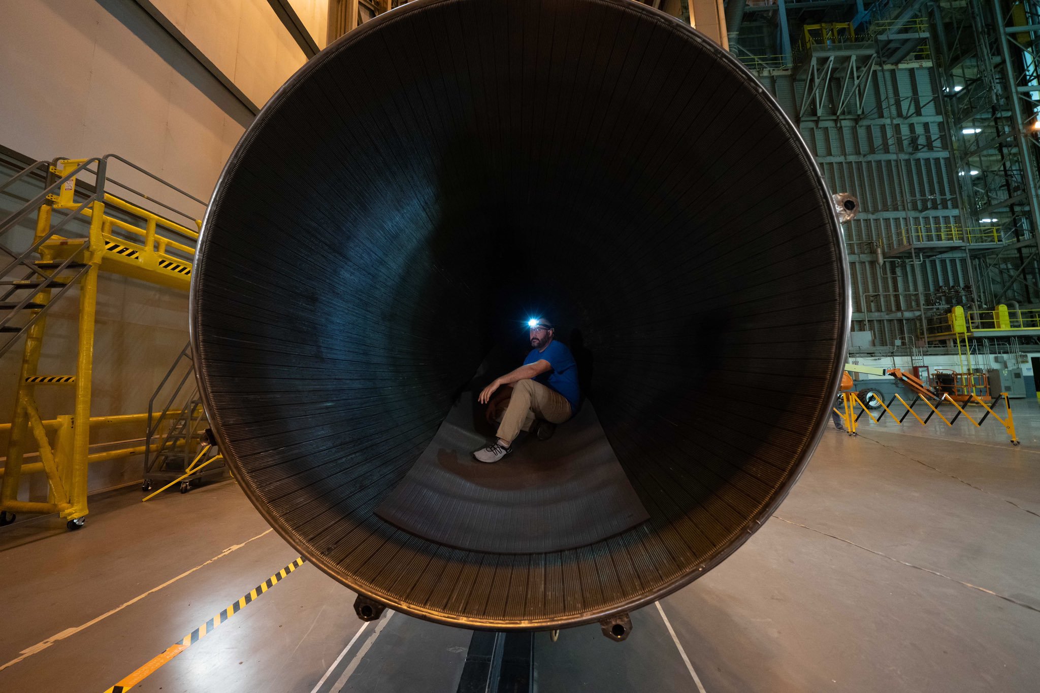 After a “corrective action,” Boeing back at work on SLS rocket core ...