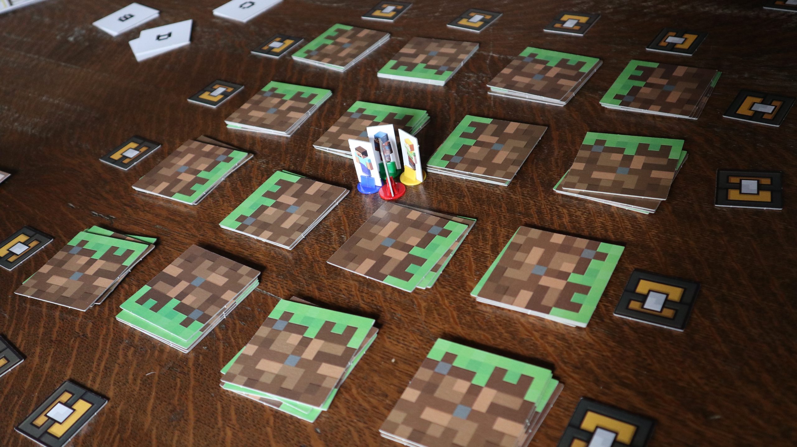 Minecraft becomes a board game, and the results are faithful, fantastic ...