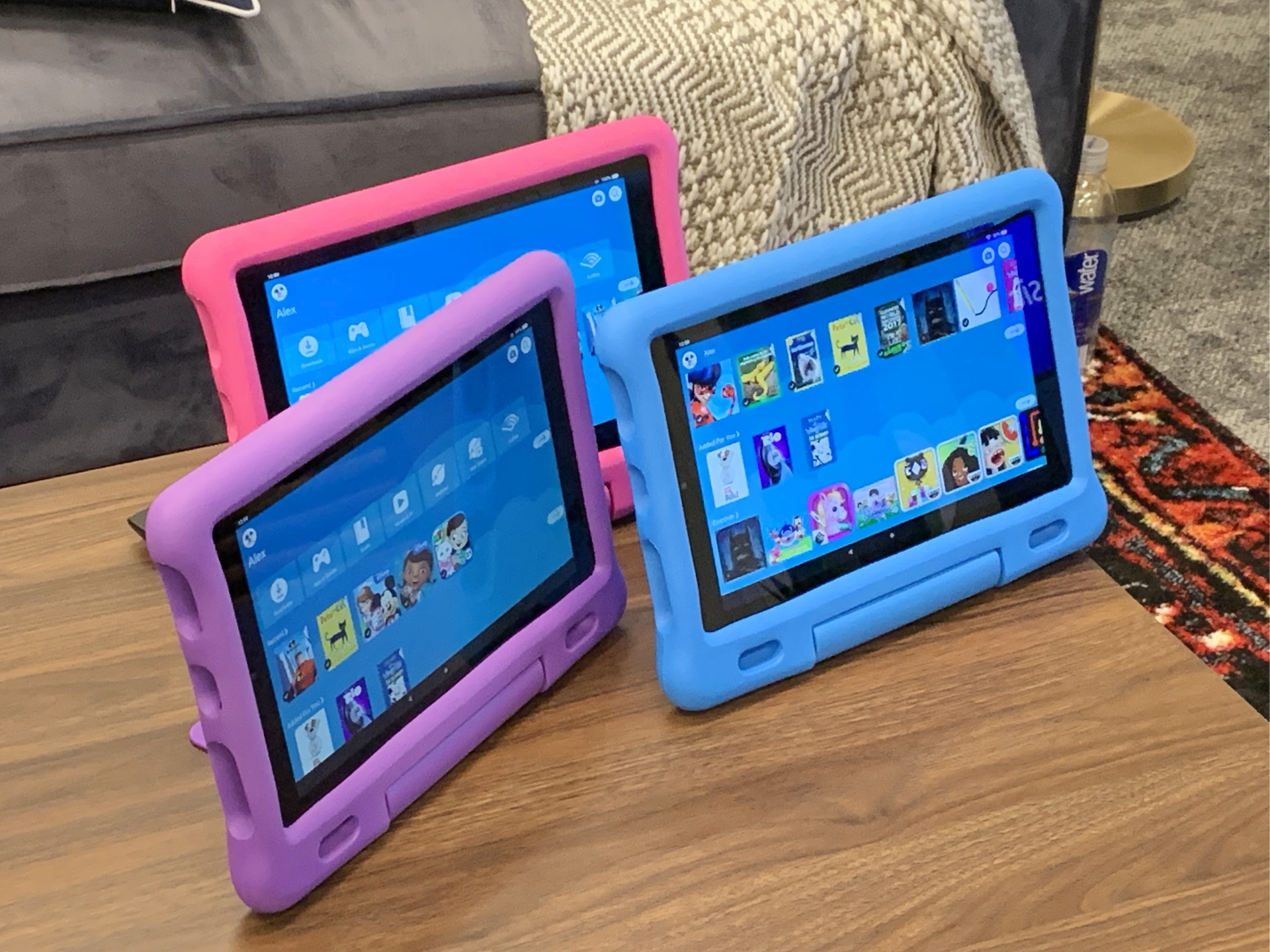 Amazon’s new Fire HD 10 tablet costs $149 and charges via USB-C - Ars ...