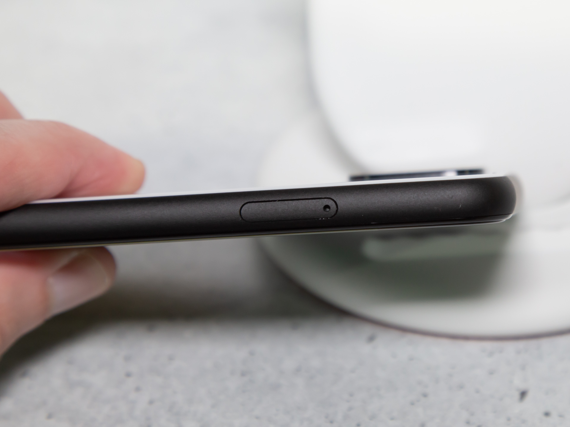 Pixel 4 hands-on—Thumbs up for 90Hz, thumbs down for Project Soli - Ars ...