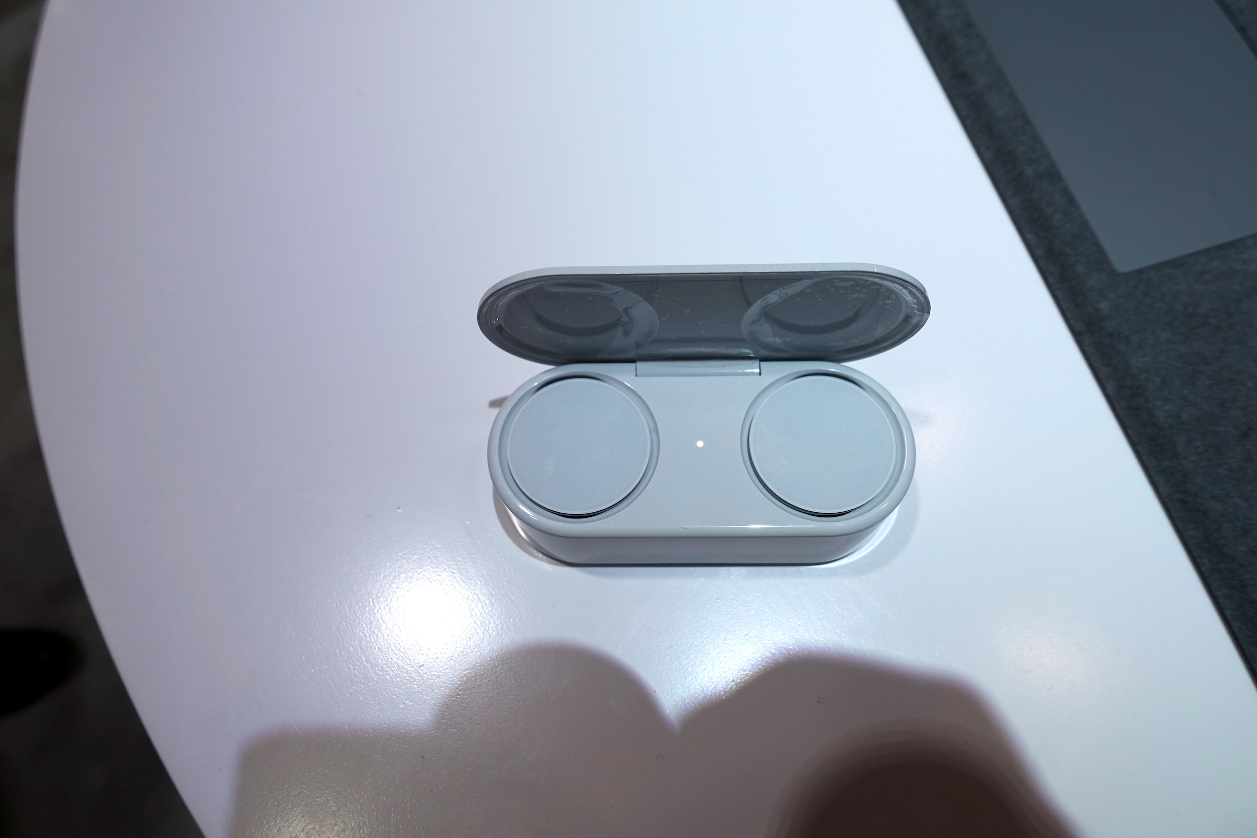 Hands-on with Microsoft’s barrage of new Surface devices - Ars Technica