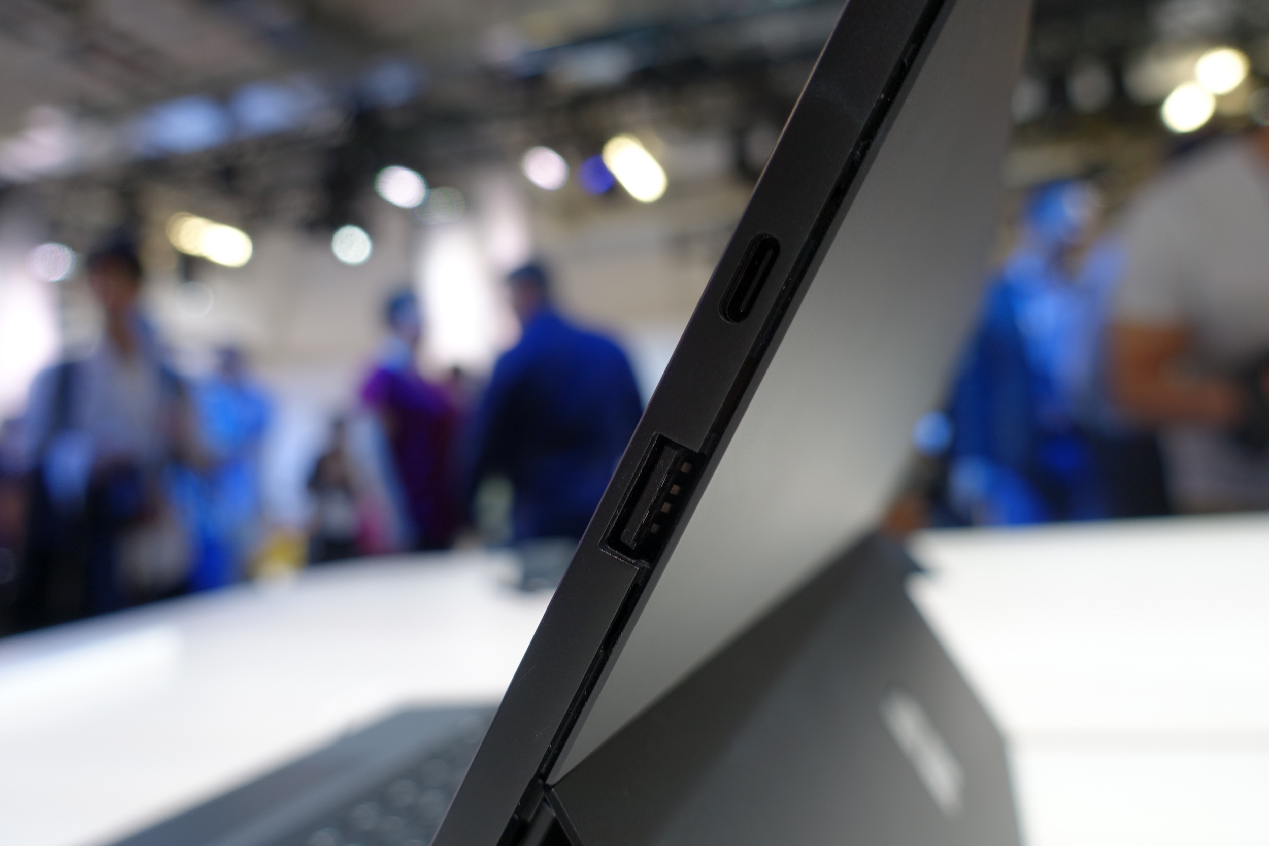 Hands-on with Microsoft’s barrage of new Surface devices - Ars Technica