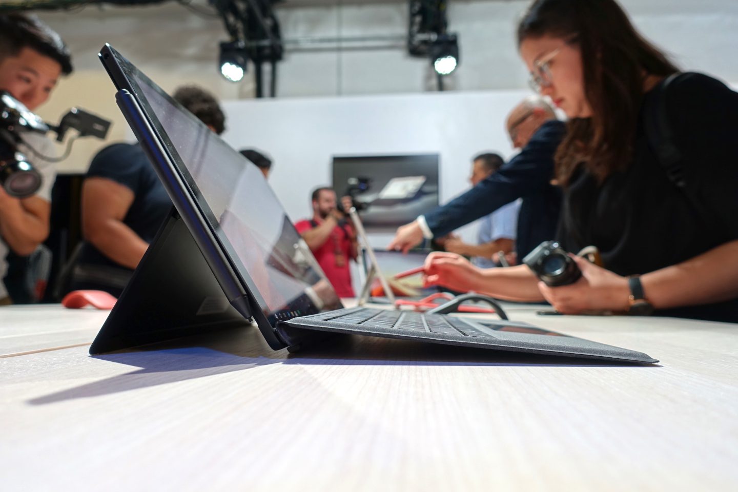 Hands-on with Microsoft’s barrage of new Surface devices - Ars Technica