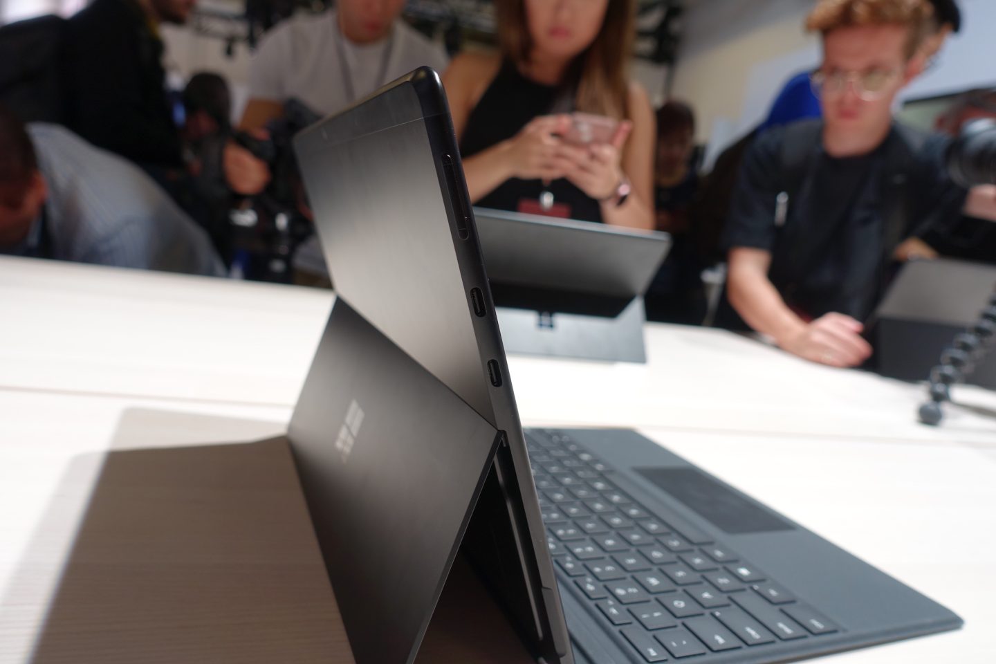 Hands-on with Microsoft’s barrage of new Surface devices - Ars Technica