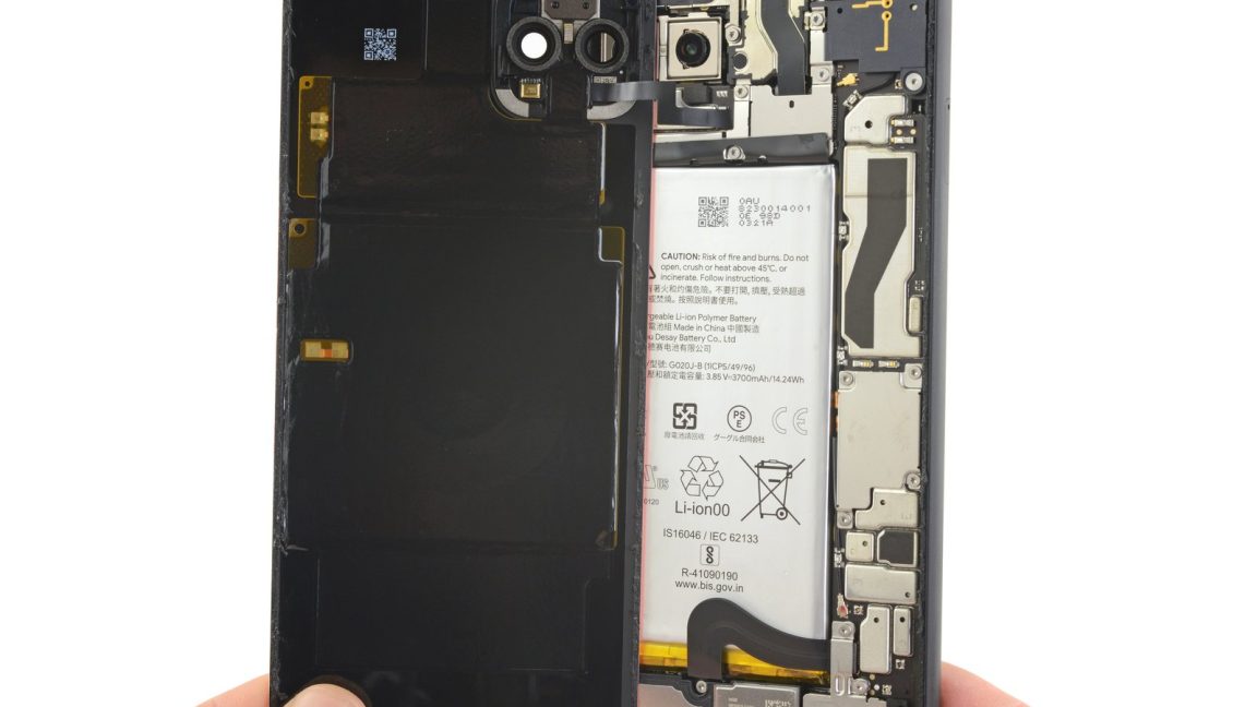 Pixel 4 teardown finds two surprise chips, Soli radar system - Ars Technica