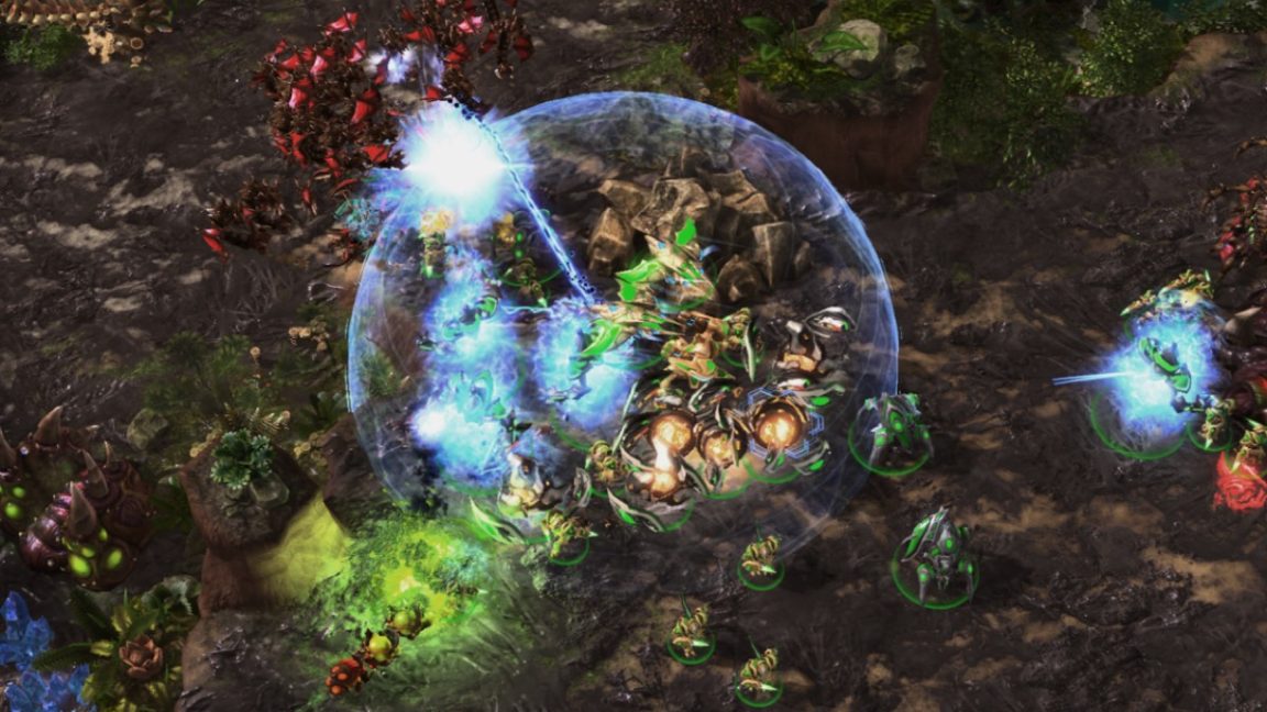 Level up: DeepMind’s AlphaStar achieves Grandmaster level in StarCraft II - Ars Technica