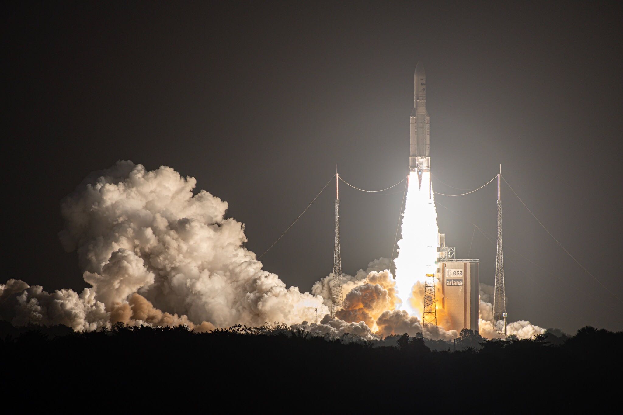 An Ariane rocket launches for the 250th time—the views were jawdropping ...
