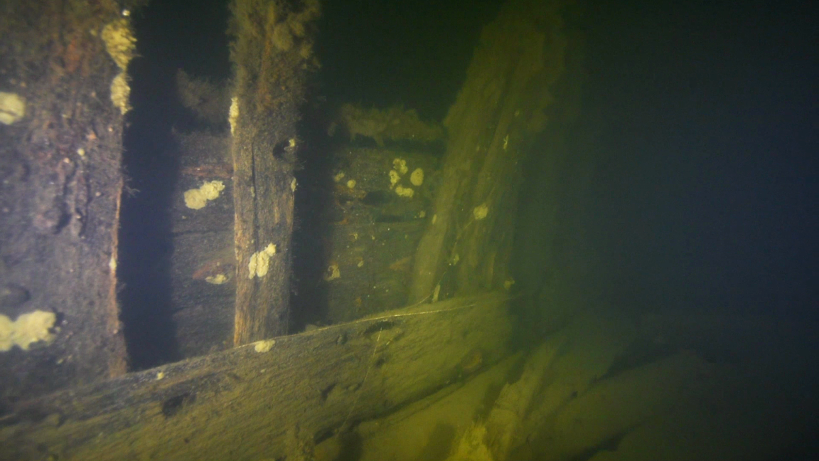 400-year-old warships in Swedish channel may be sisters of doomed Vasa ...