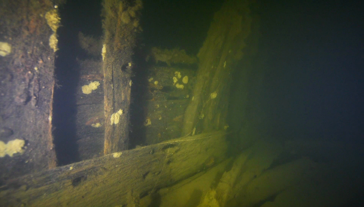 400-year-old warships in Swedish channel may be sisters of doomed Vasa ...