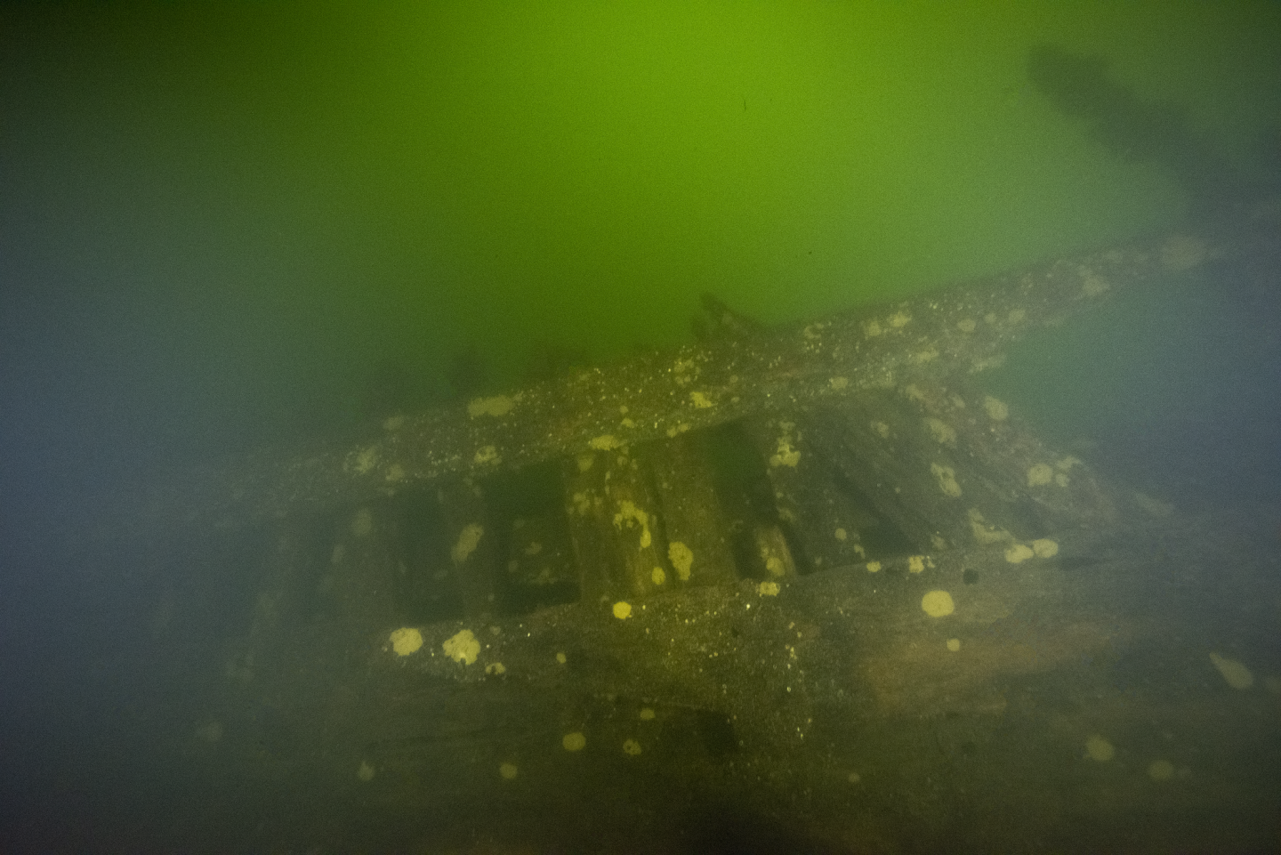 400-year-old warships in Swedish channel may be sisters of doomed Vasa ...