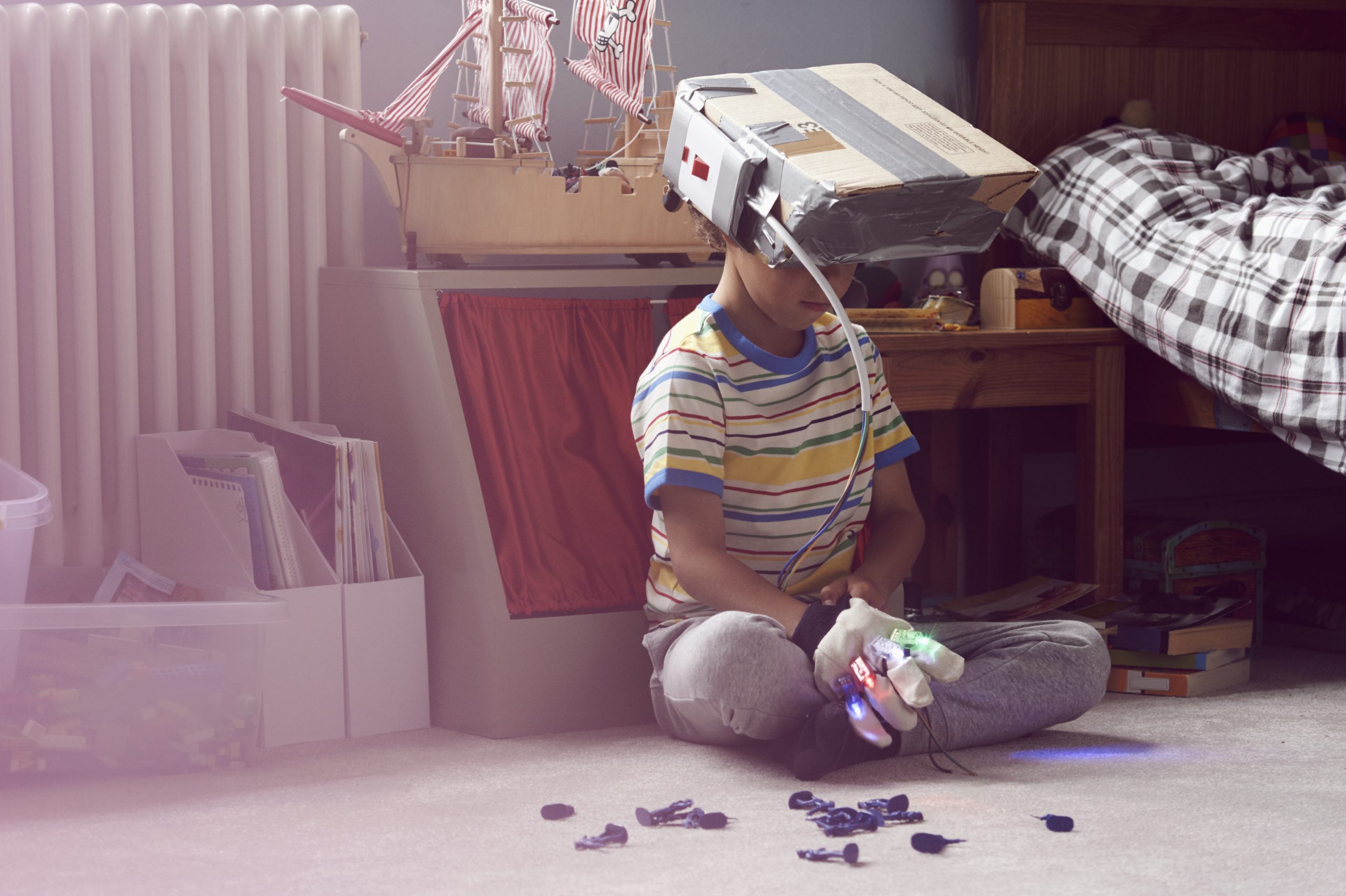 Guidemaster: Nine gift ideas for the tech enthusiast in your life - Ars ...