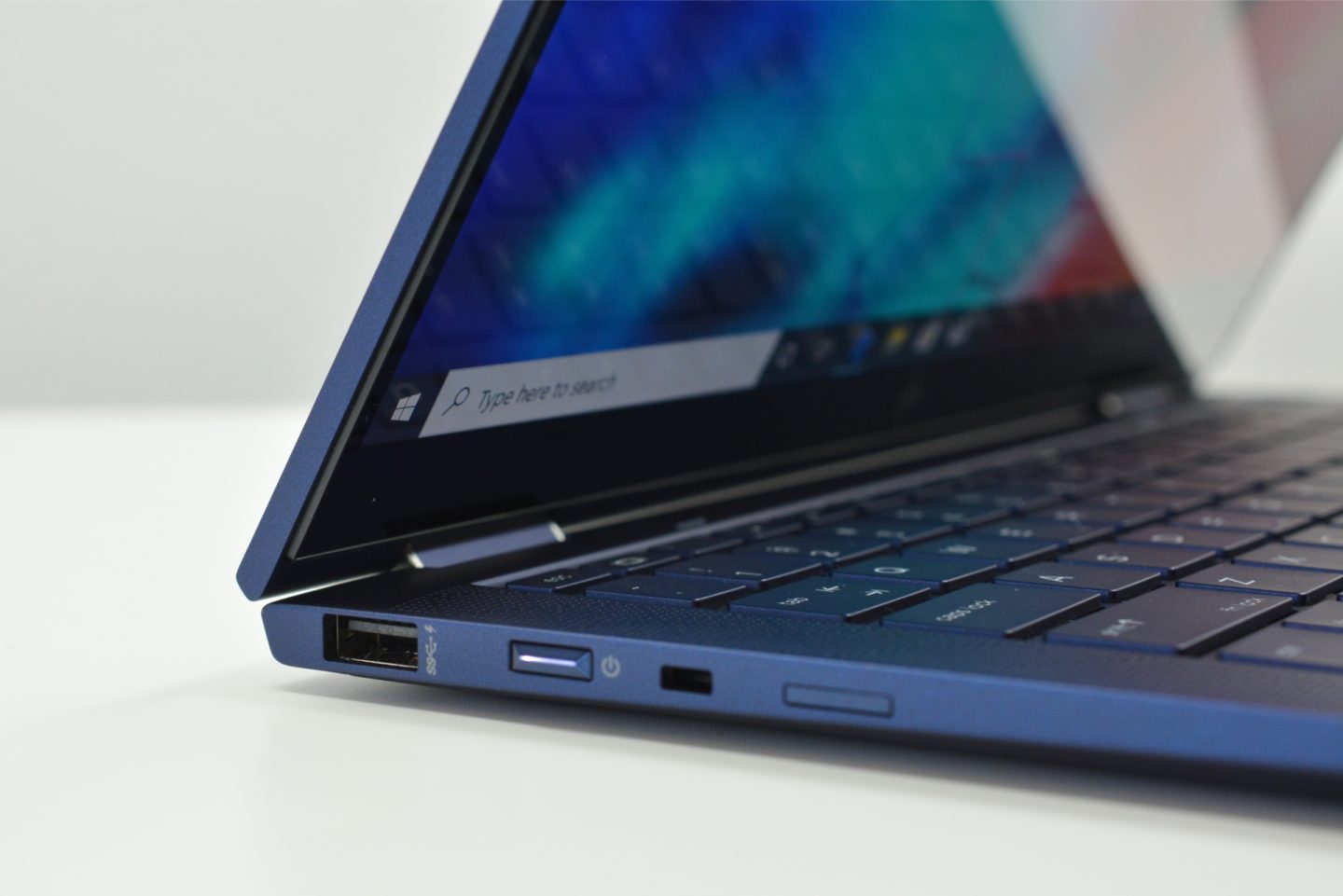 HP Elite Dragonfly review: Luxurious, professional, expensive - Ars ...