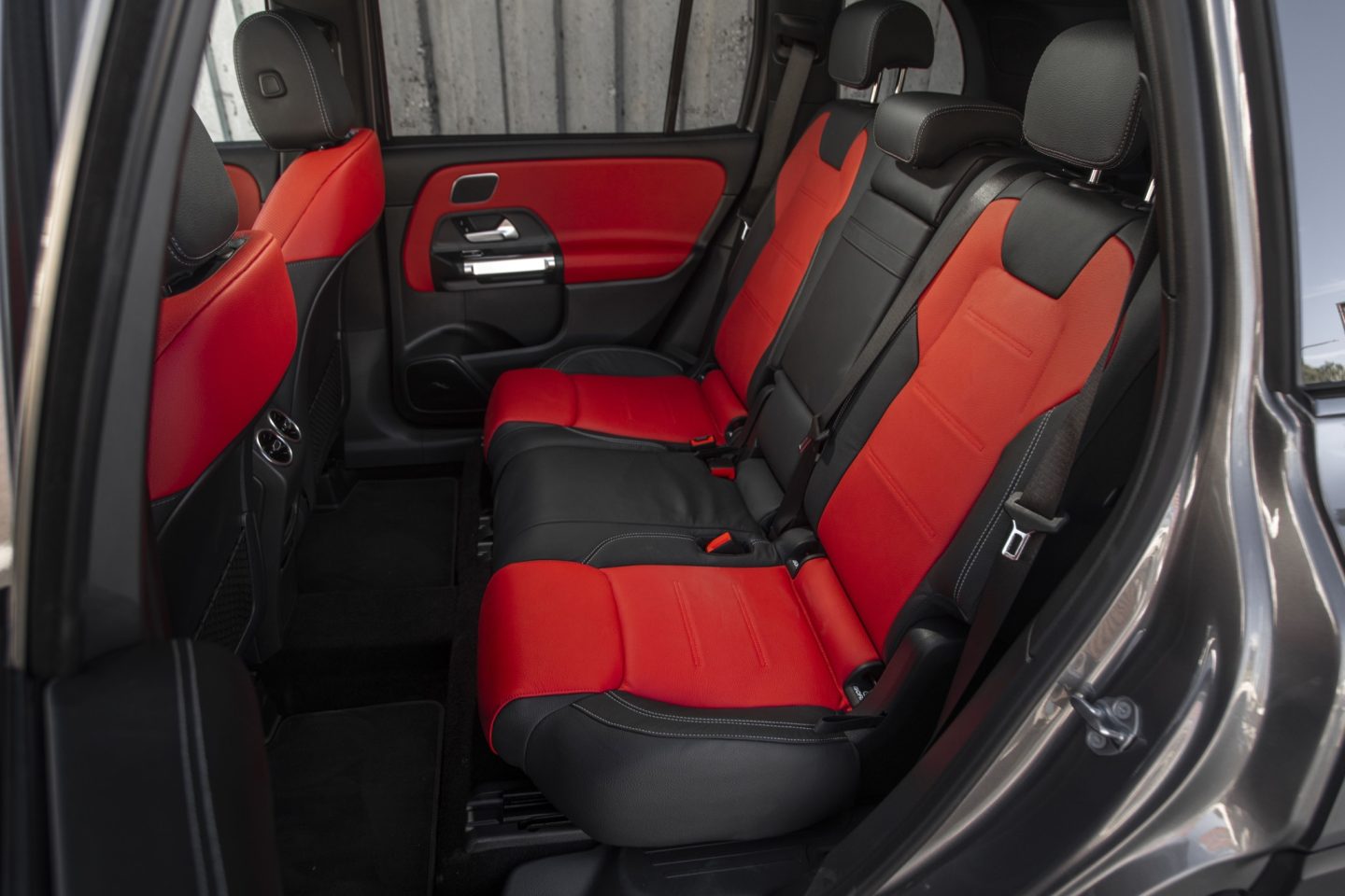 The 2020 Mercedes-Benz GLB gets good infotainment, but don’t get the AI ...
