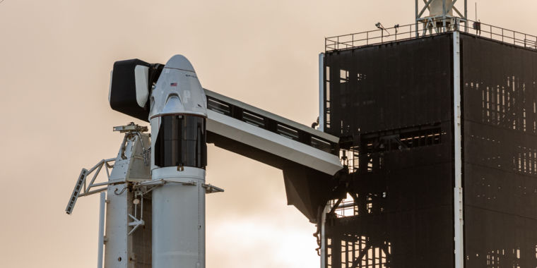 SpaceX delays Crew Dragon escape test until Sunday [Updated] | Ars Technica