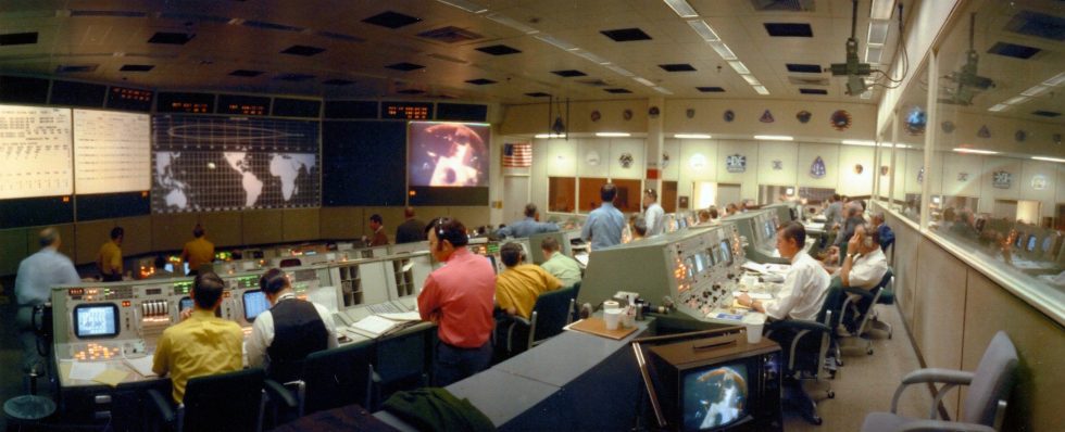 A deep dive into the Apollo Guidance Computer, and the hack that saved ...