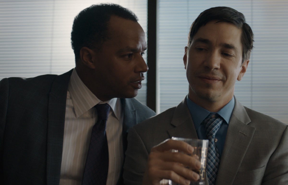 The Wave takes us on a trippy, surreal journey through a fractured ...