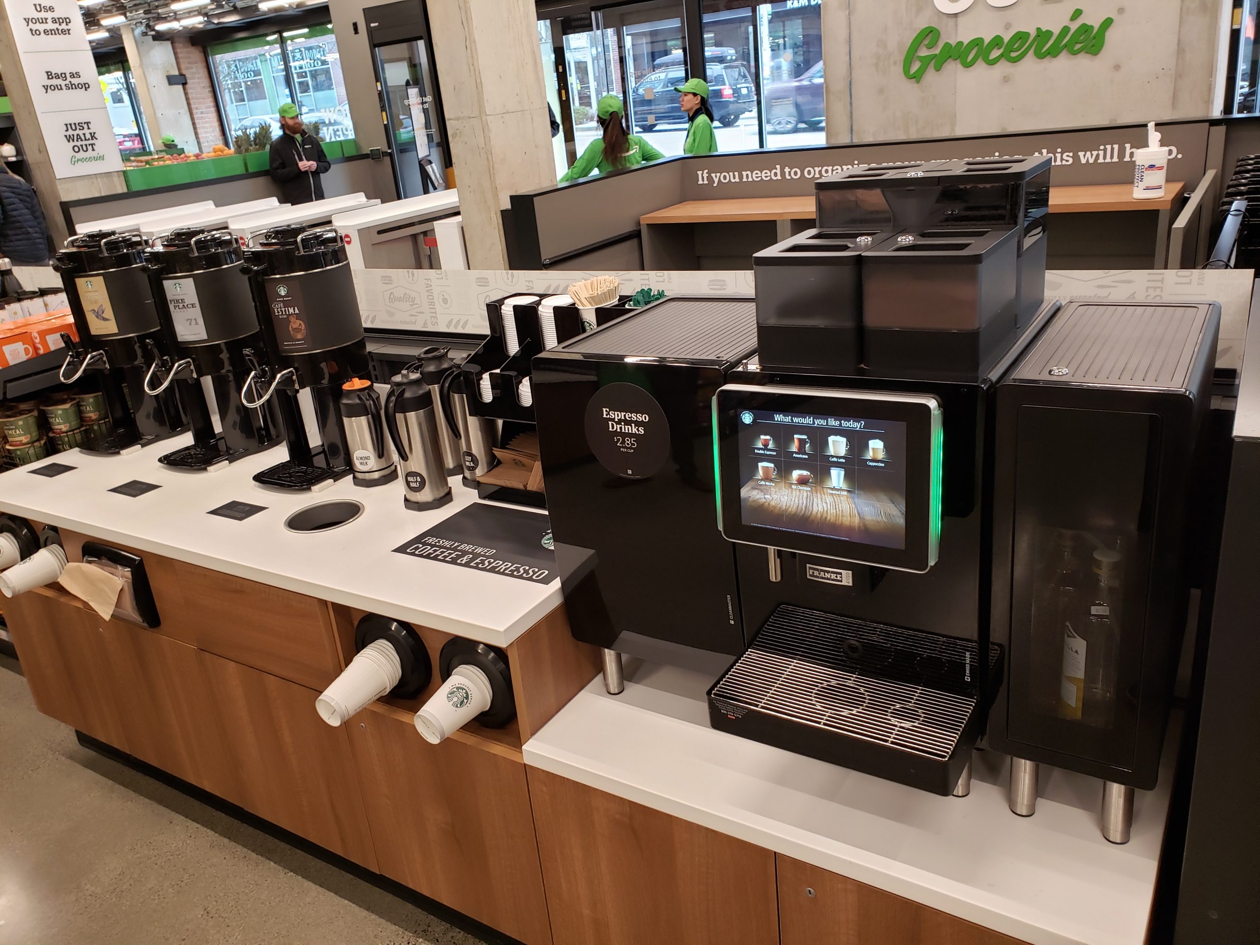 Amazon made a bigger camera-spying store—so we tried to steal its fruit ...