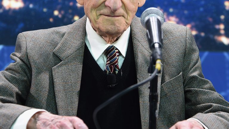 The man behind the sphere, Freeman Dyson, is dead at 96 - Ars Technica