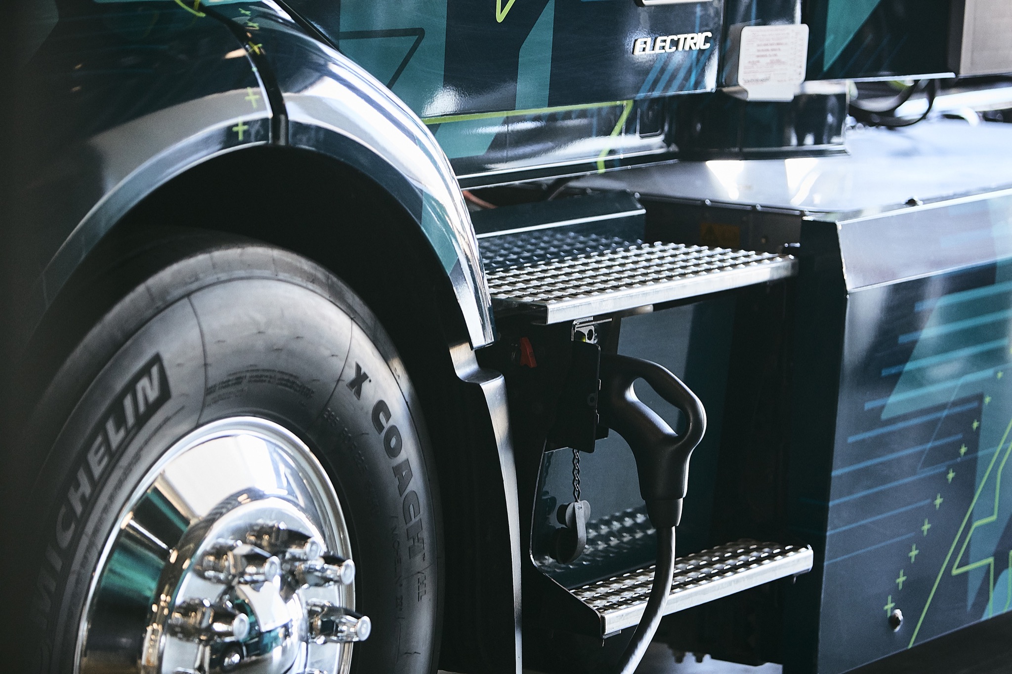 Charging into the mainstream: Volvo electrifies its first class-8 truck ...