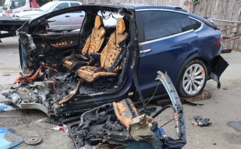 Wrongful death trial for Apple engineer killed in Tesla gets underway ...
