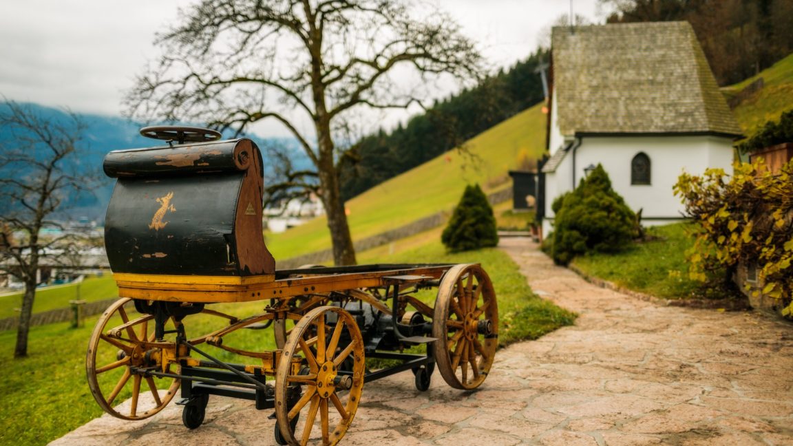 Check out the first-ever electric car designed by Porsche, the 1898 P1 ...