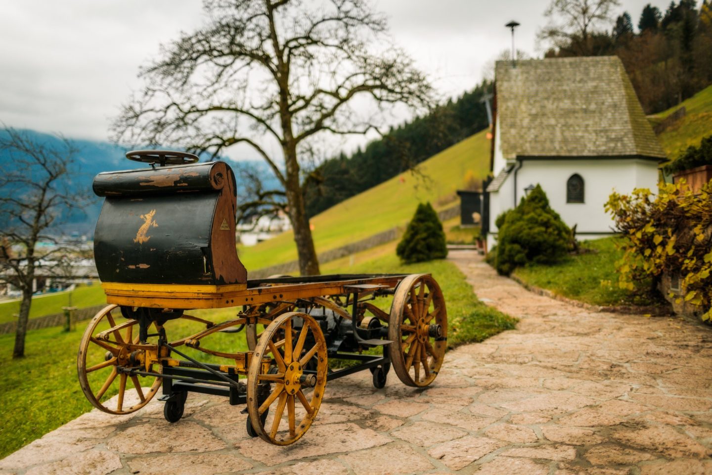 Check out the first-ever electric car designed by Porsche, the 1898 P1 ...