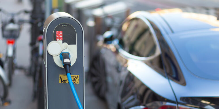Battery charging meets machine learning | Ars Technica
